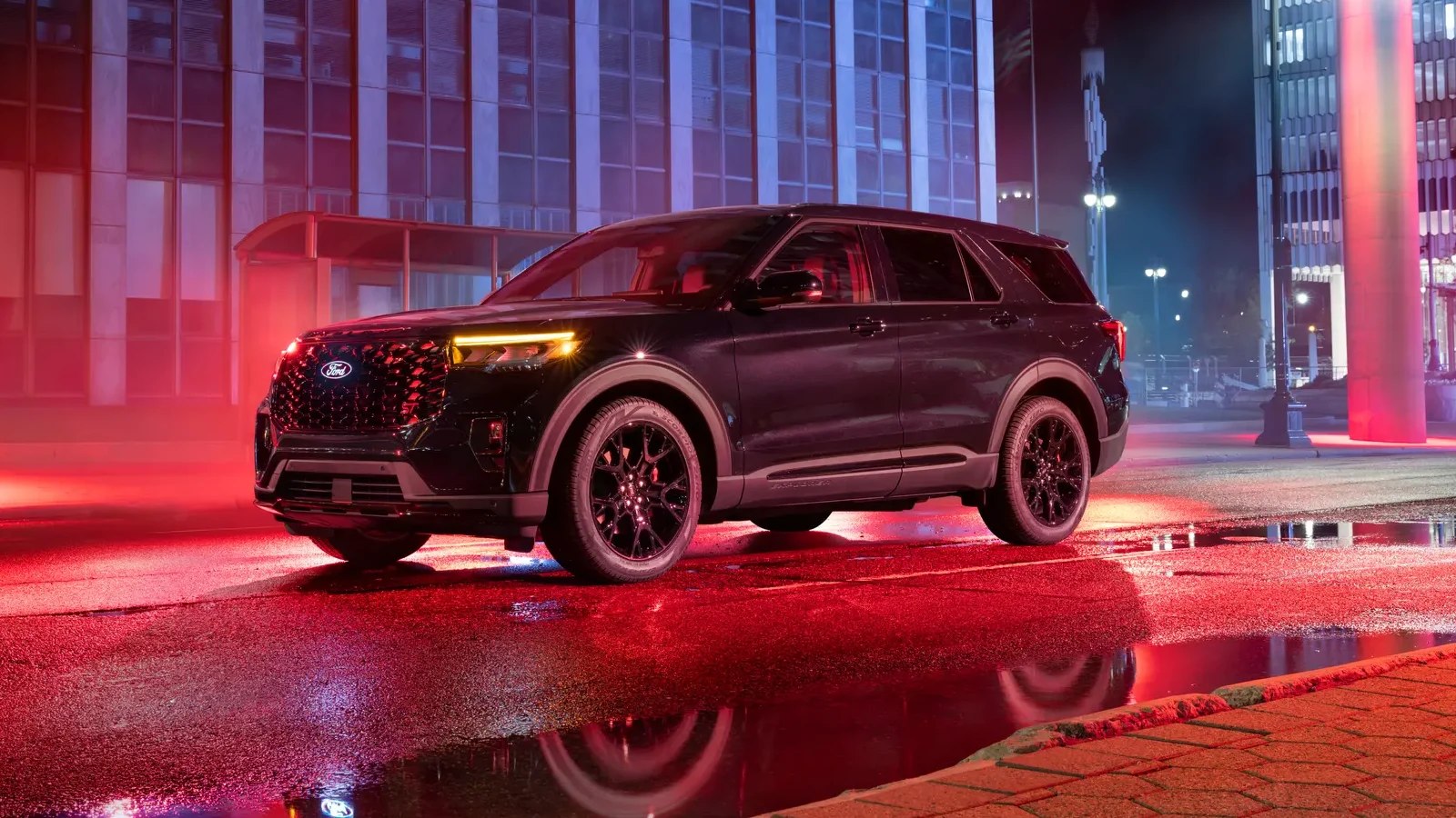 The 2027 Ford Explorer Gets Sinister (Thanks to a New Package) - TFLcar