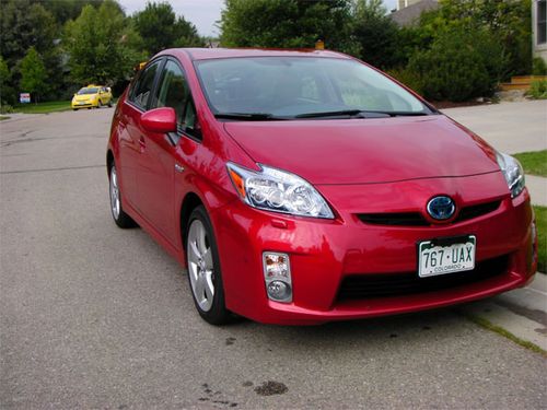2010 Toyota Prius V video review: a not so normal car for the very ...