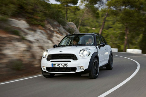 Leaked photos: New Mini Crossover photos hit the internet before ...