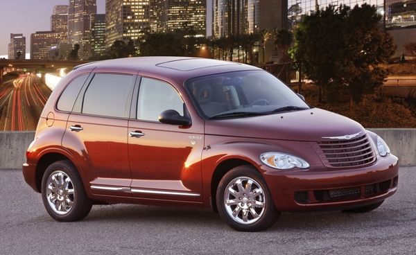 The last PT Cruiser drives into the sunset as production ends - TFLcar