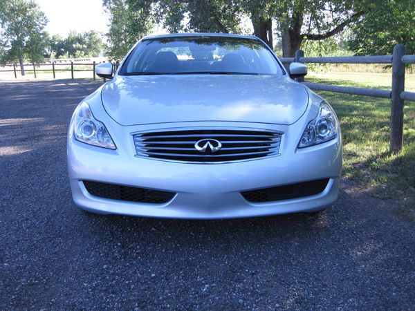 Review 2010 Infiniti G37x Coupe AWD: beautiful curves, nice hips and a great rear end - TFLcar