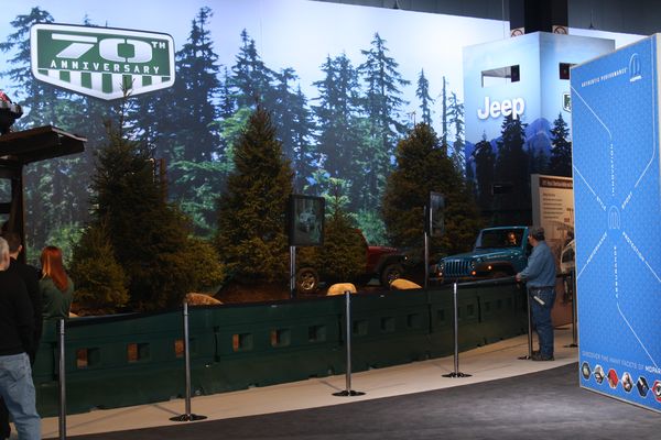 Denver Colorado’s 2011 Auto Show gets “Camp Jeep” - TFLcar