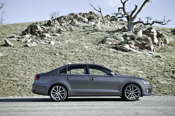 Review: the 2012 Volkswagen Jetta GLI adds much needed sizzle to the ...