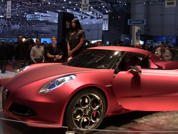 Alfa Romeo will build stunning and 4C according to published reports ...