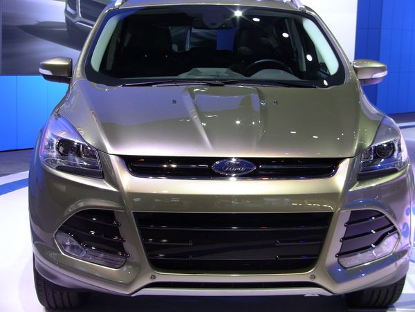 Video: 2013 Ford Escape exposed at the Chicago Auto Show - The Fast ...