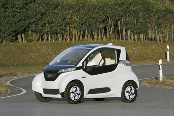 The Honda Micro Commuter Prototype makes good vibrations - TFLcar