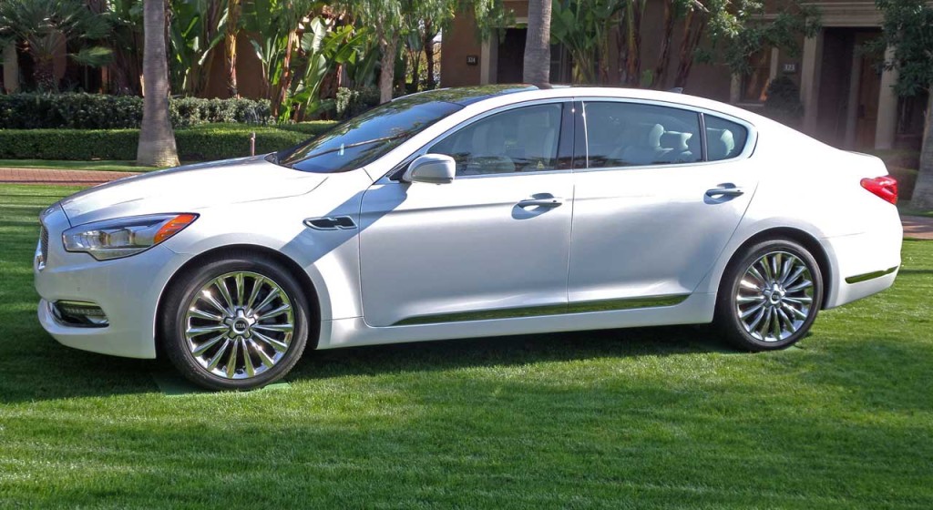 Review: The 2015 KIA K900 VIP Is a Luxury Dream Machine - The Fast Lane Car