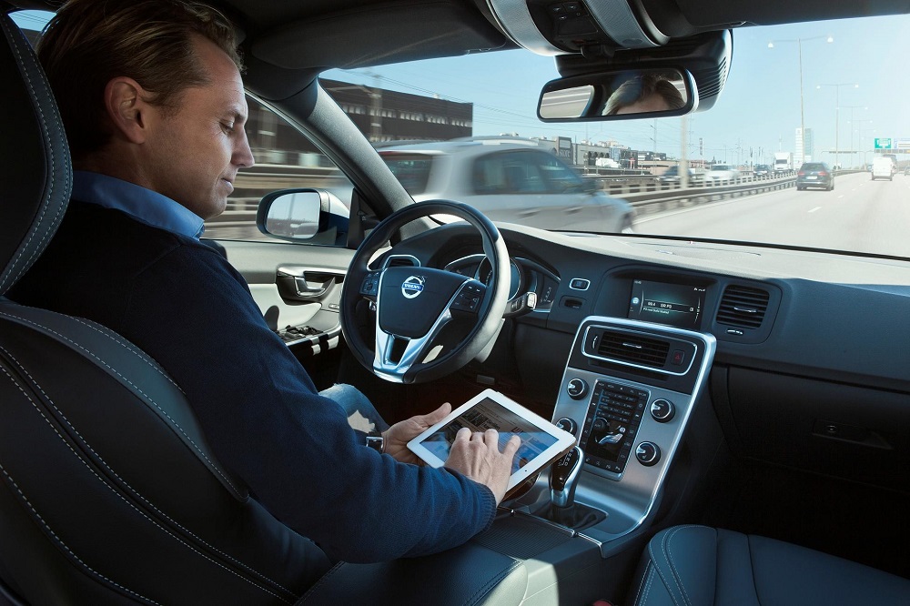 Volvo Is Testing Autonomous Cars On Public Roads - TFLcar