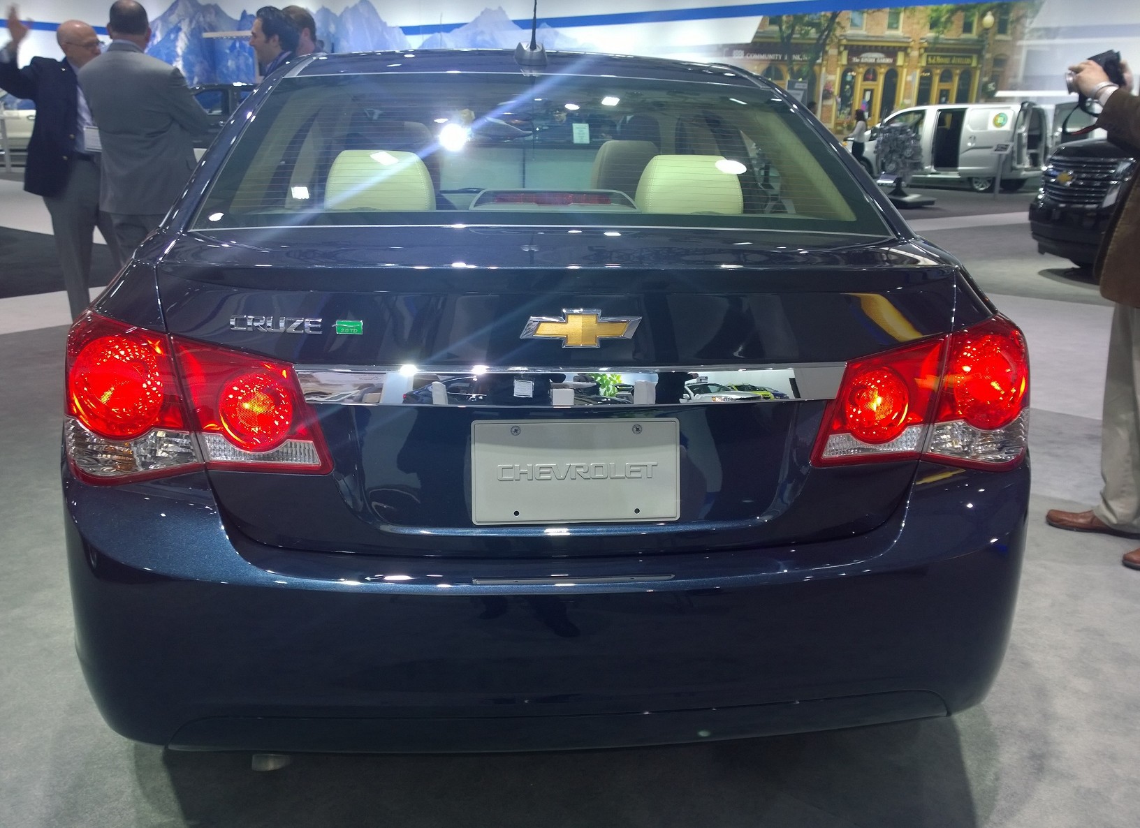 The 2015 Chevrolet Cruze Debuts at The New York Auto Show - The Fast ...