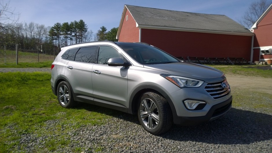 2014 Hyundai Santa Fe : Versatile, Feature Packed And Family Friendly ...