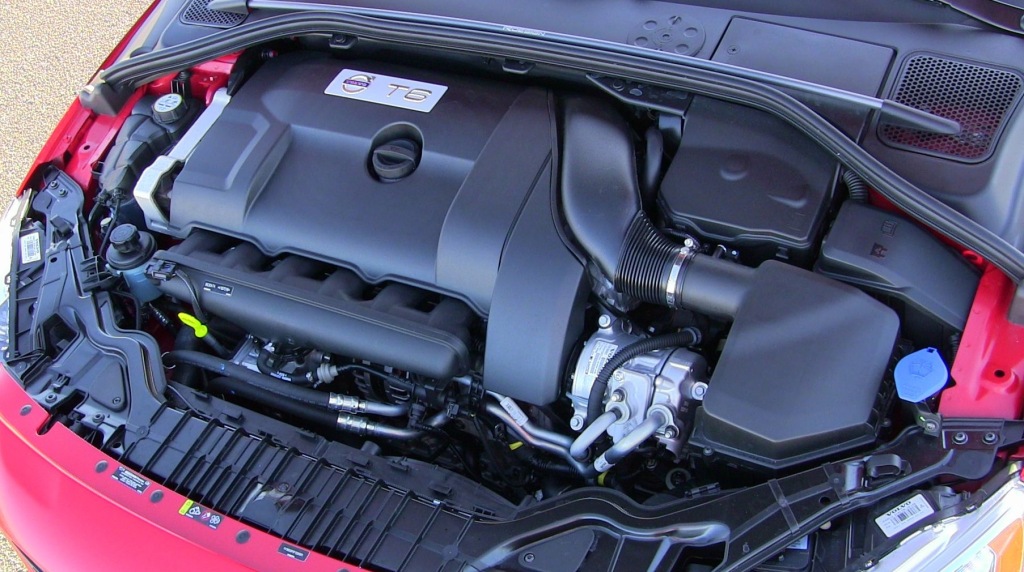 2015.5 Volvo V60 T6 AWD R-Design is Still the Swedish Rocket Wagon ...