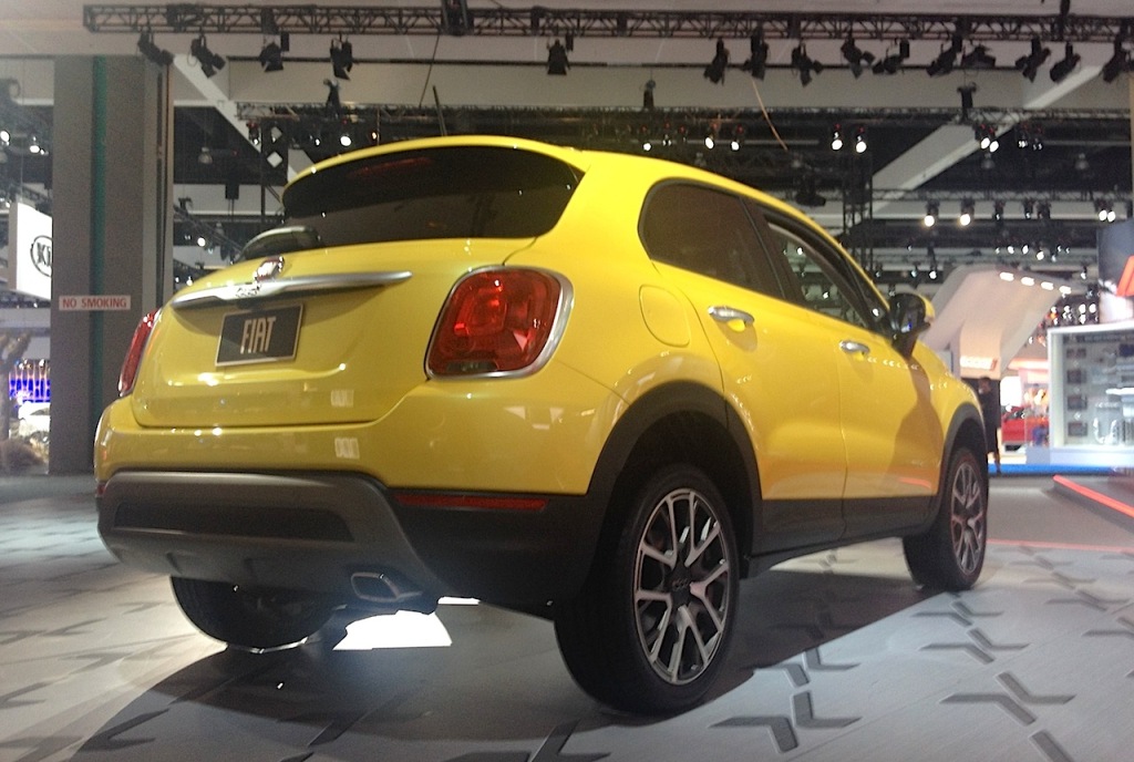 2016 Fiat 500X shows it's ready to Boogie at its 2014 LA Auto Show ...