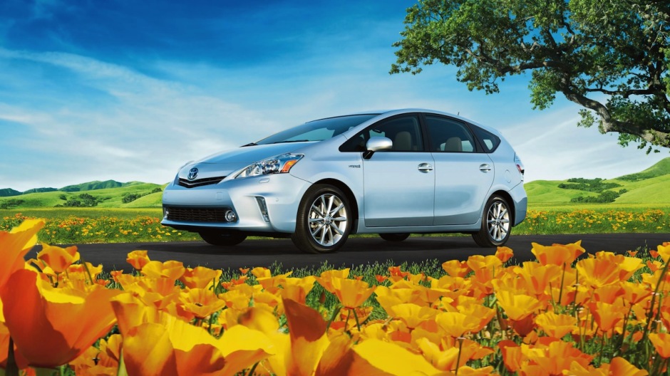 2014 Toyota Prius v: Still the Efficient and Roomy Wagon [Review] - The ...