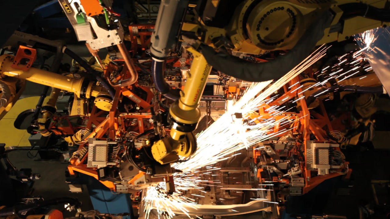 Watch Robots Readying a Cadillac CT6 for its March 31 Debut [Video ...