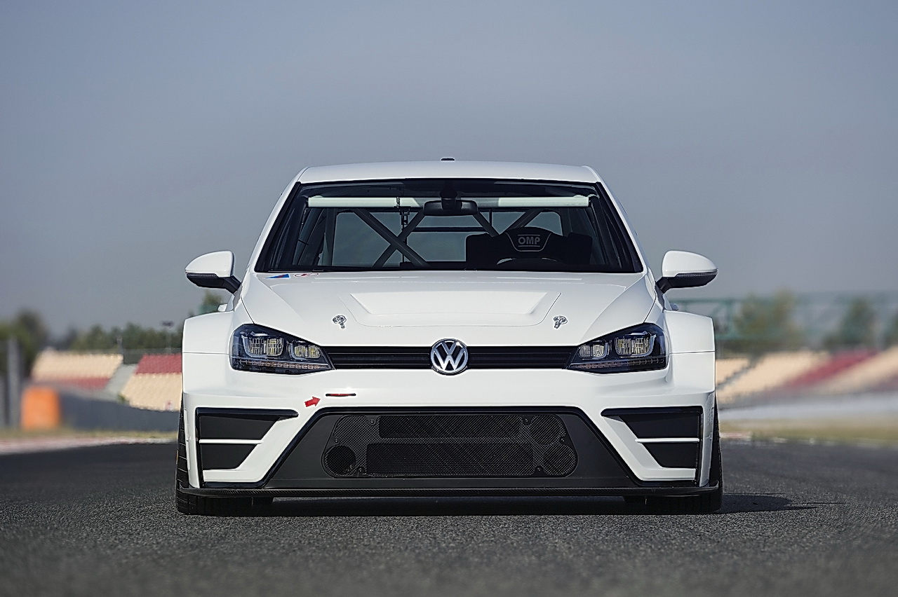 New Volkswagen Golf Race Car Ready for the Track - TFLcar
