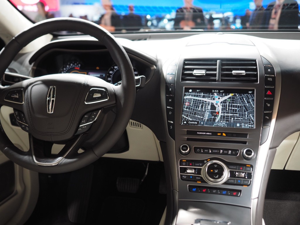 2017 400 HP Lincoln MKZ Debuts at L.A. Auto Show [Video] - The Fast ...