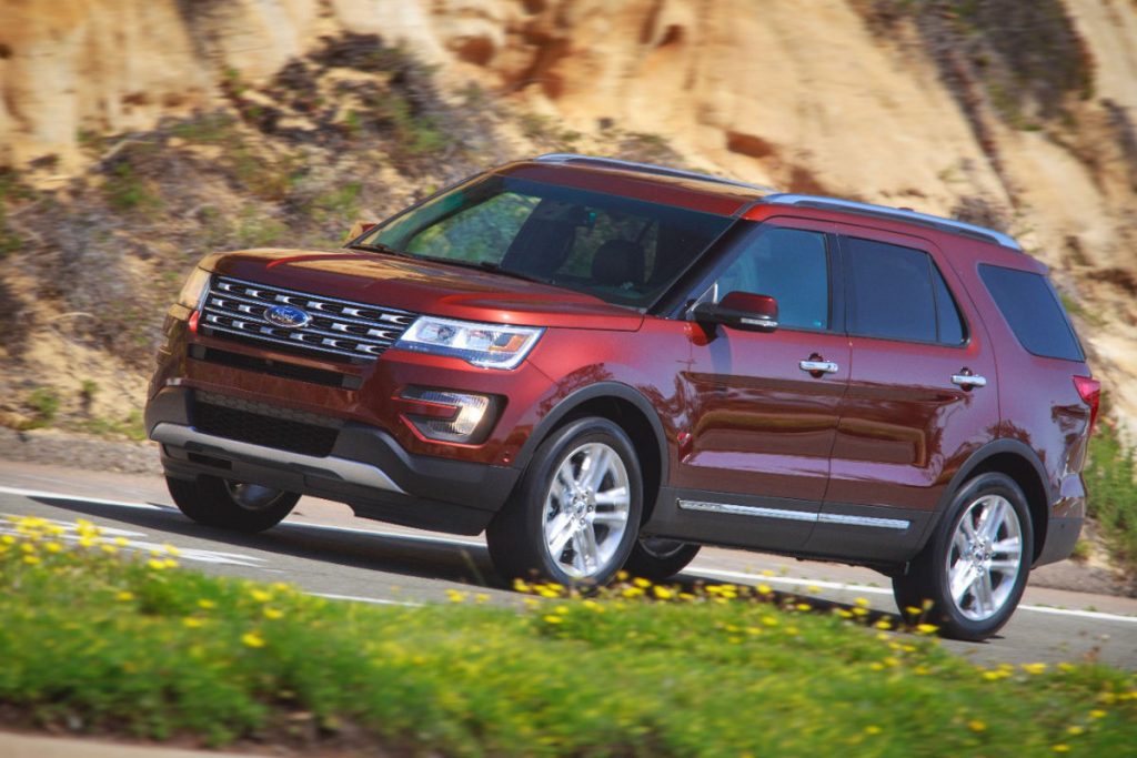 Ford Explorer tops midsize crossover sales for 2016 [News] - The Fast ...