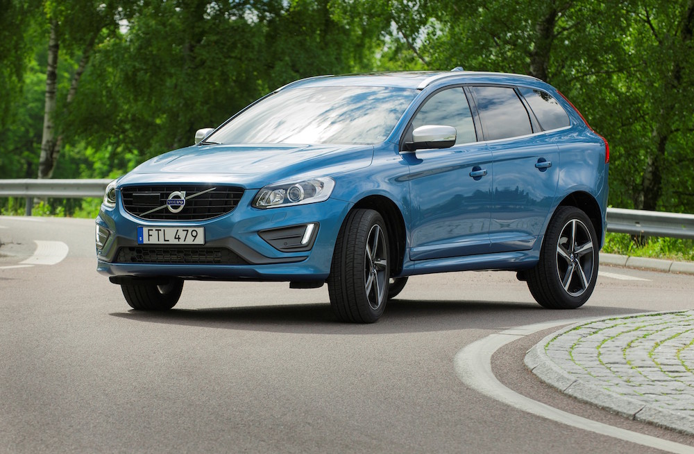 2016 Volvo XC60 T6 AWD highway mpg and 0-60 tests - TFLcar