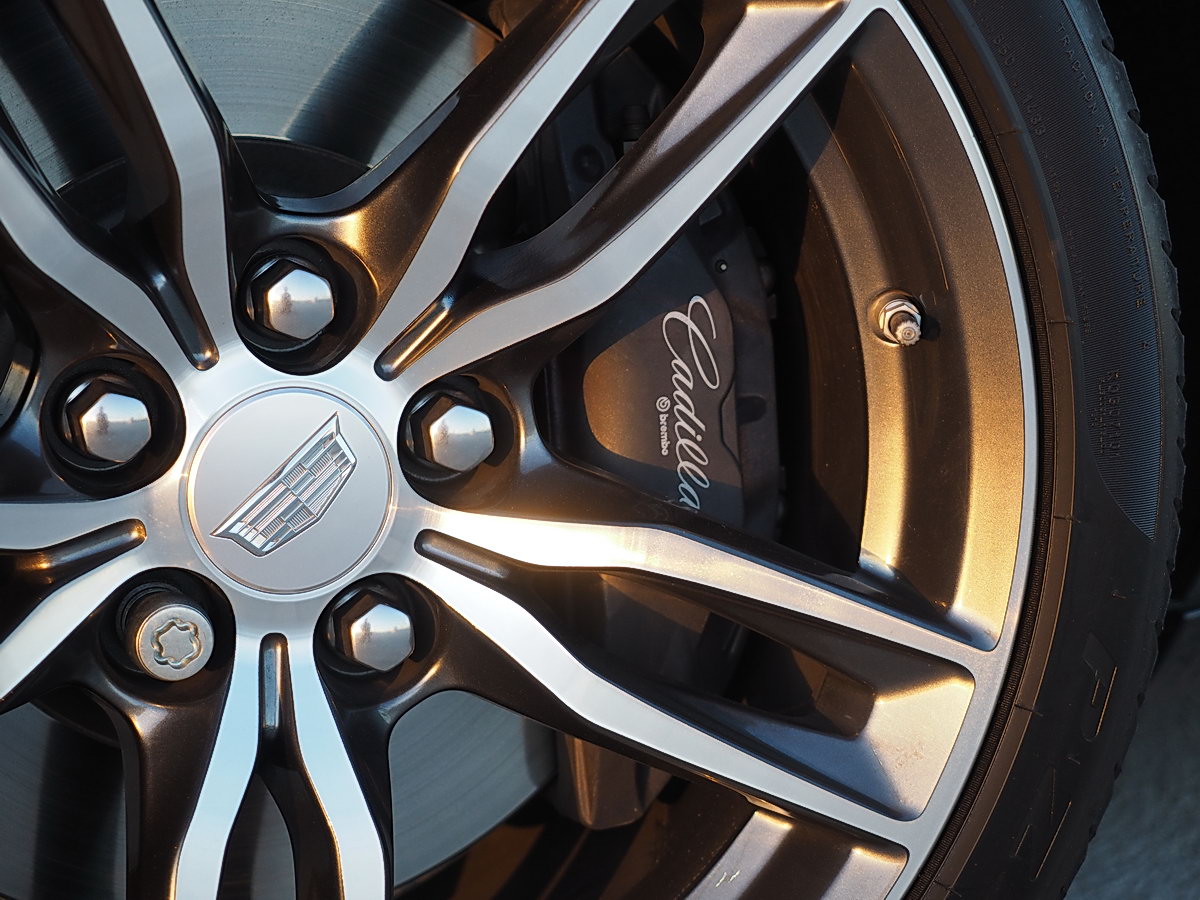 2017 Cadillac CTS V-Sport: Underdog Against the European Elite [Review ...