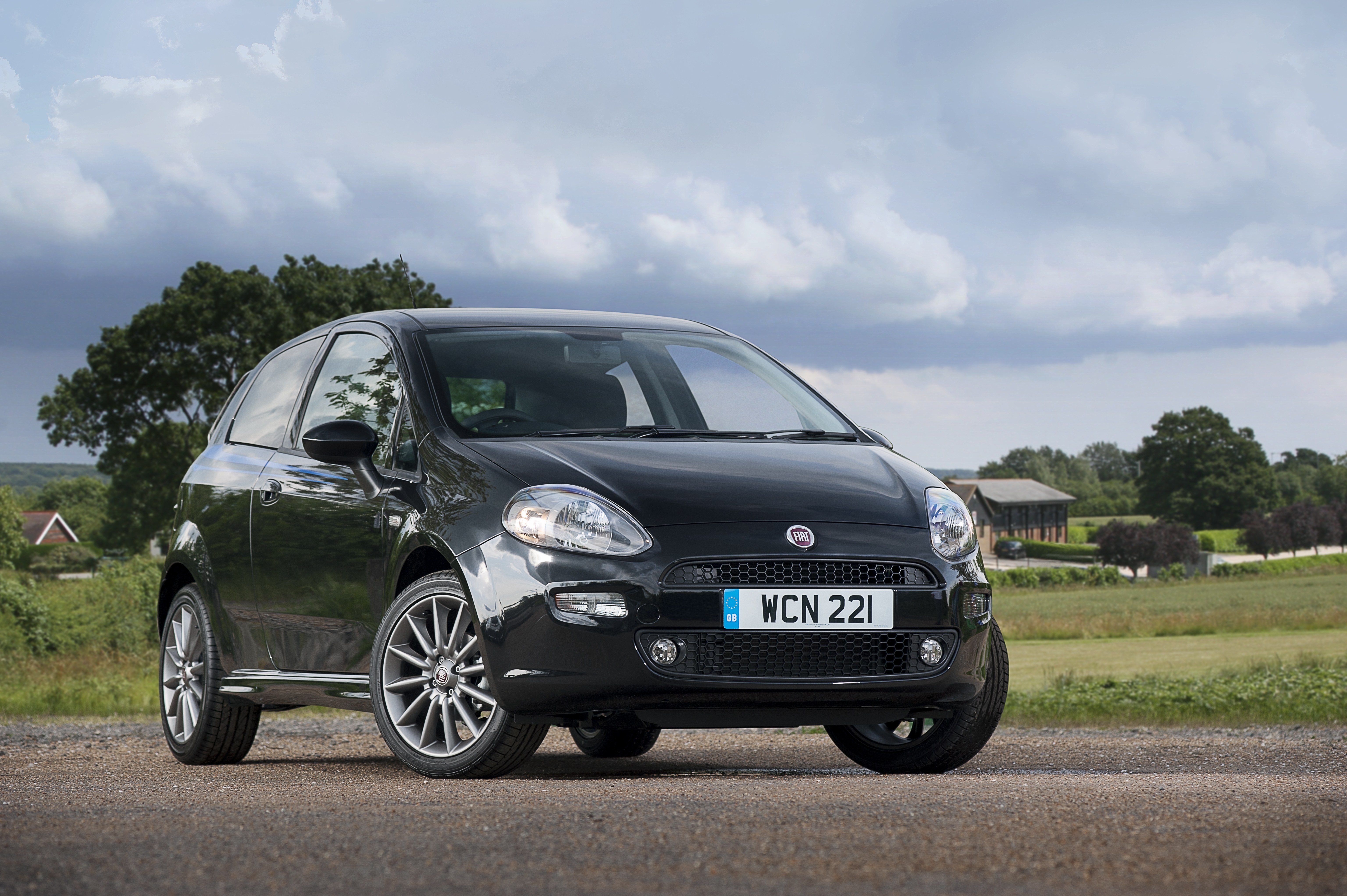 Fiat Kills the Punto Hatchback After 13 Years and Abysmal Crash Test ...