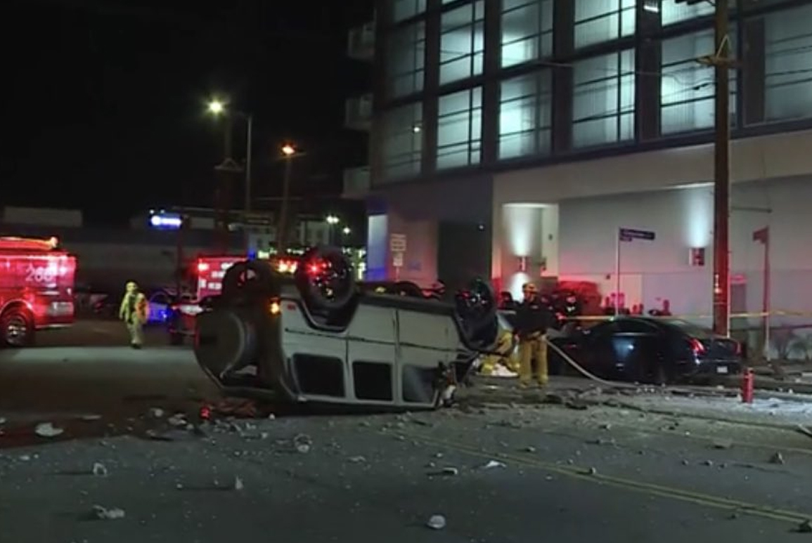 Turns Out, You Can Drive a G-Wagen off a Roof and Survive...Somehow ...