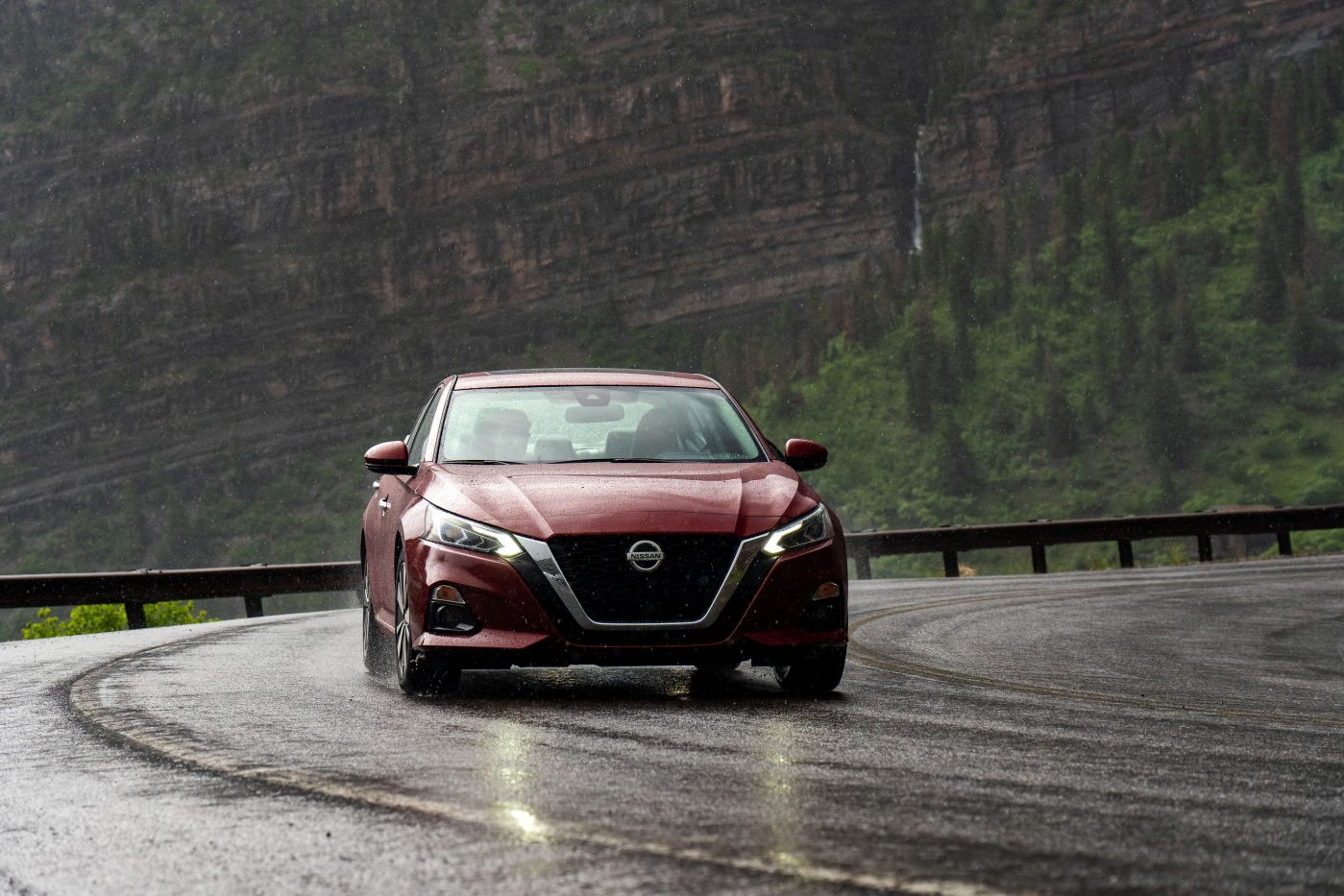 2019 Nissan Altima AWD Review: Secure Comfort in the High Country - TFLcar