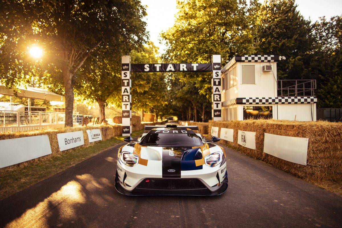 This 700 Horsepower Ford GT Mk II Is A $1.2 Million Track Monster - TFLcar