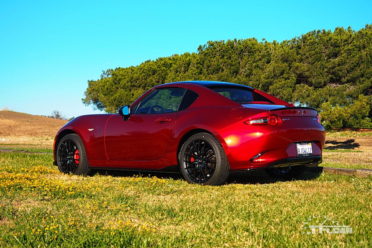 Sports Car Showdown Review: 2019 Mazda MX-5 Miata vs. Toyota 86 TRD ...