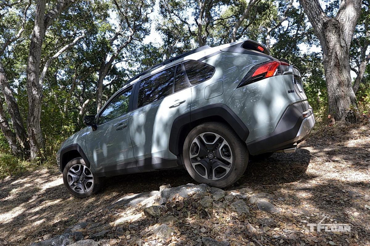 2019 Toyota RAV4 Adventure Quick Take: What Makes The Off-Road Grade ...