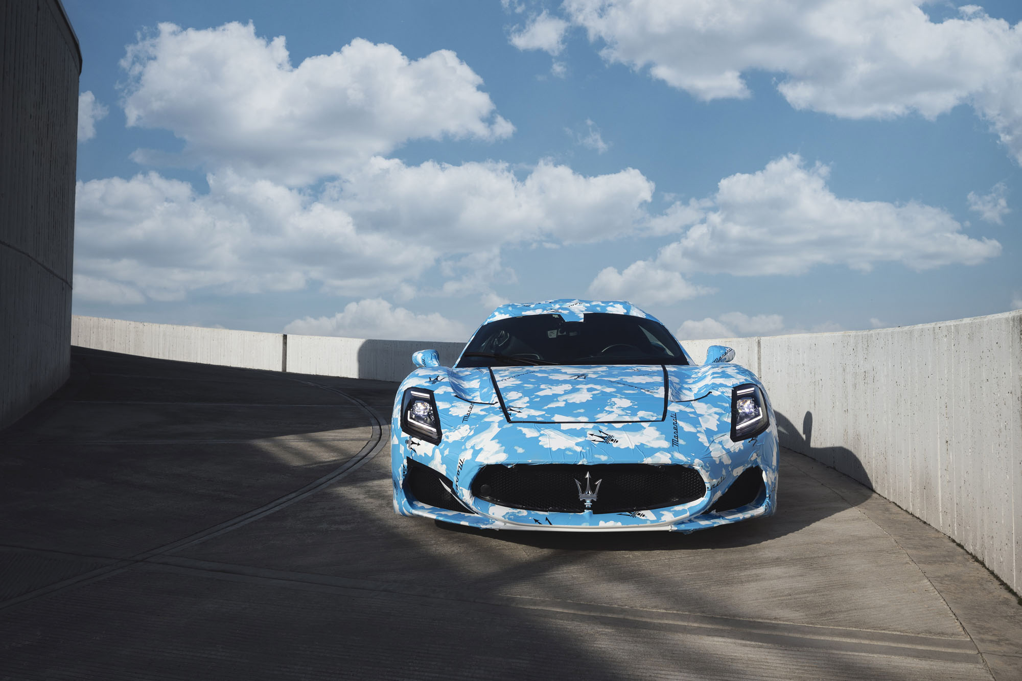 Maserati Drops Official Teasers For The 621 Horsepower MC20 Cabrio ...