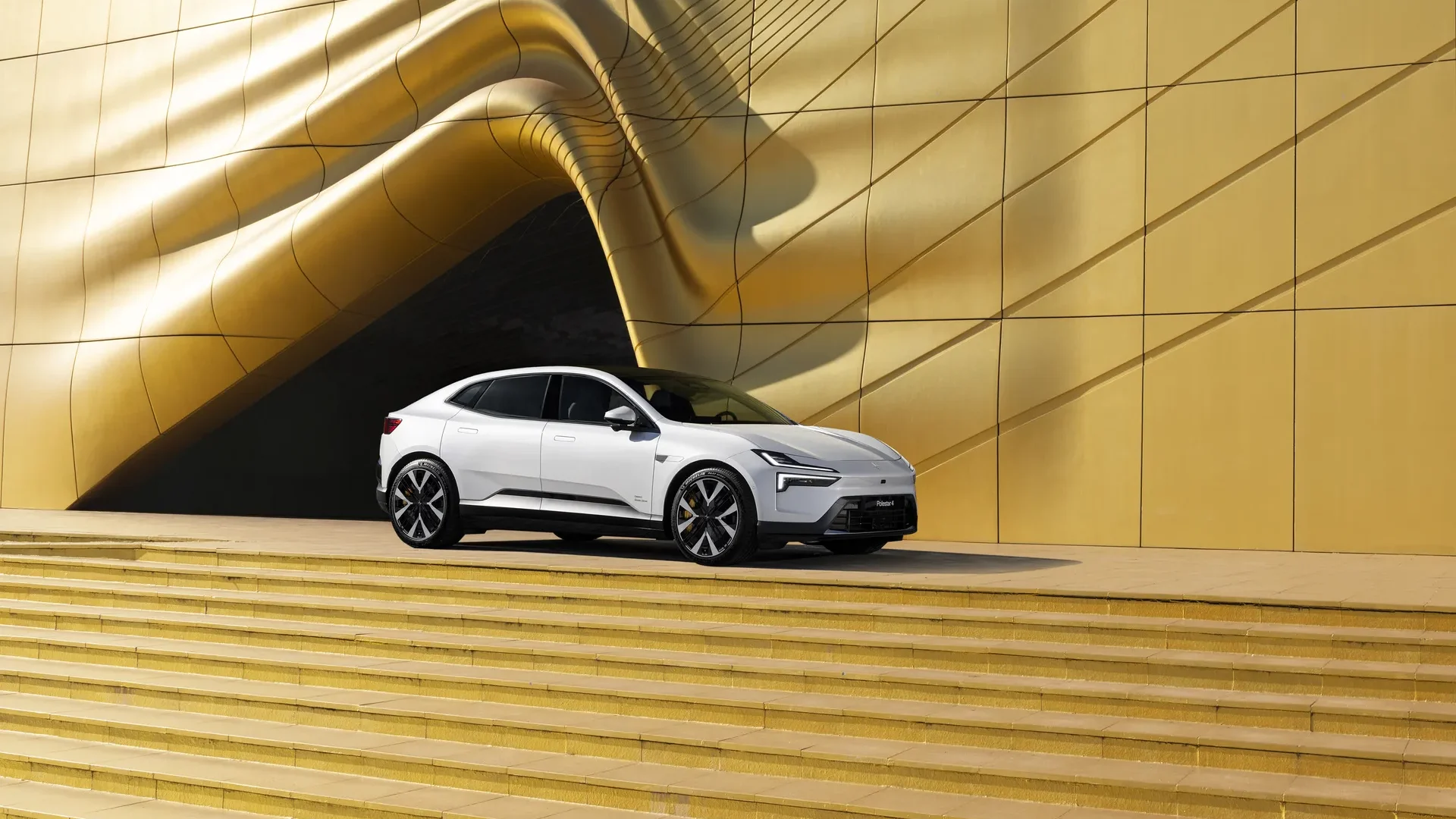 The Rear Windshield-less Polestar 4 Officially Goes on Sale, With the ...