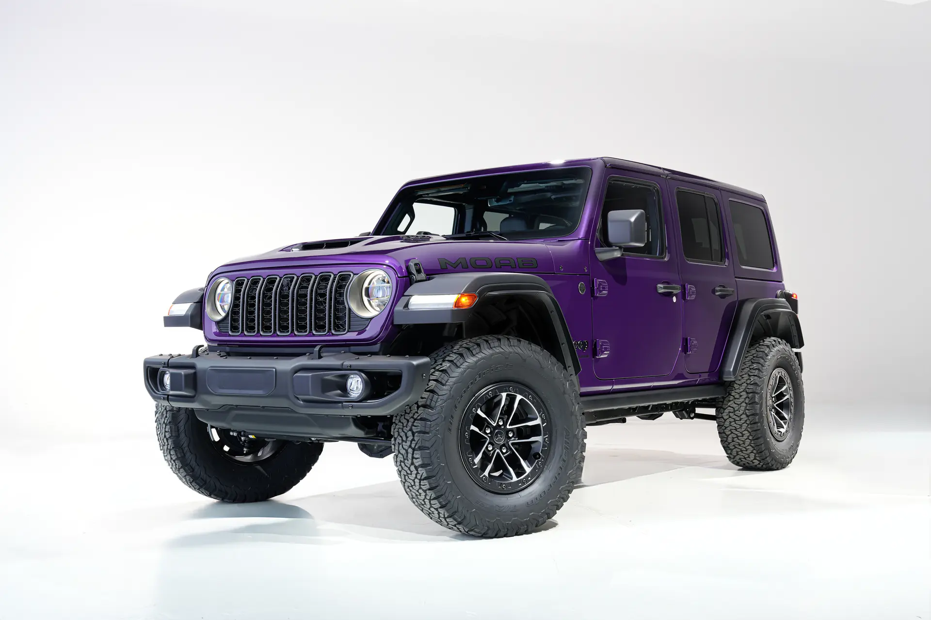 Jeep Keeps the Hemi Rolling With the 2026 Wrangler 392 Moab — And It ...